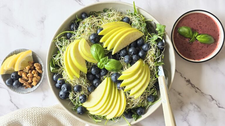 Blueberry Apple Salad with Blueberry Basil Vinaigrette - Community ...